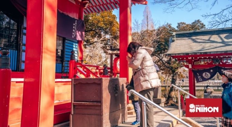 Learn about the Japanese bow or Ojigi