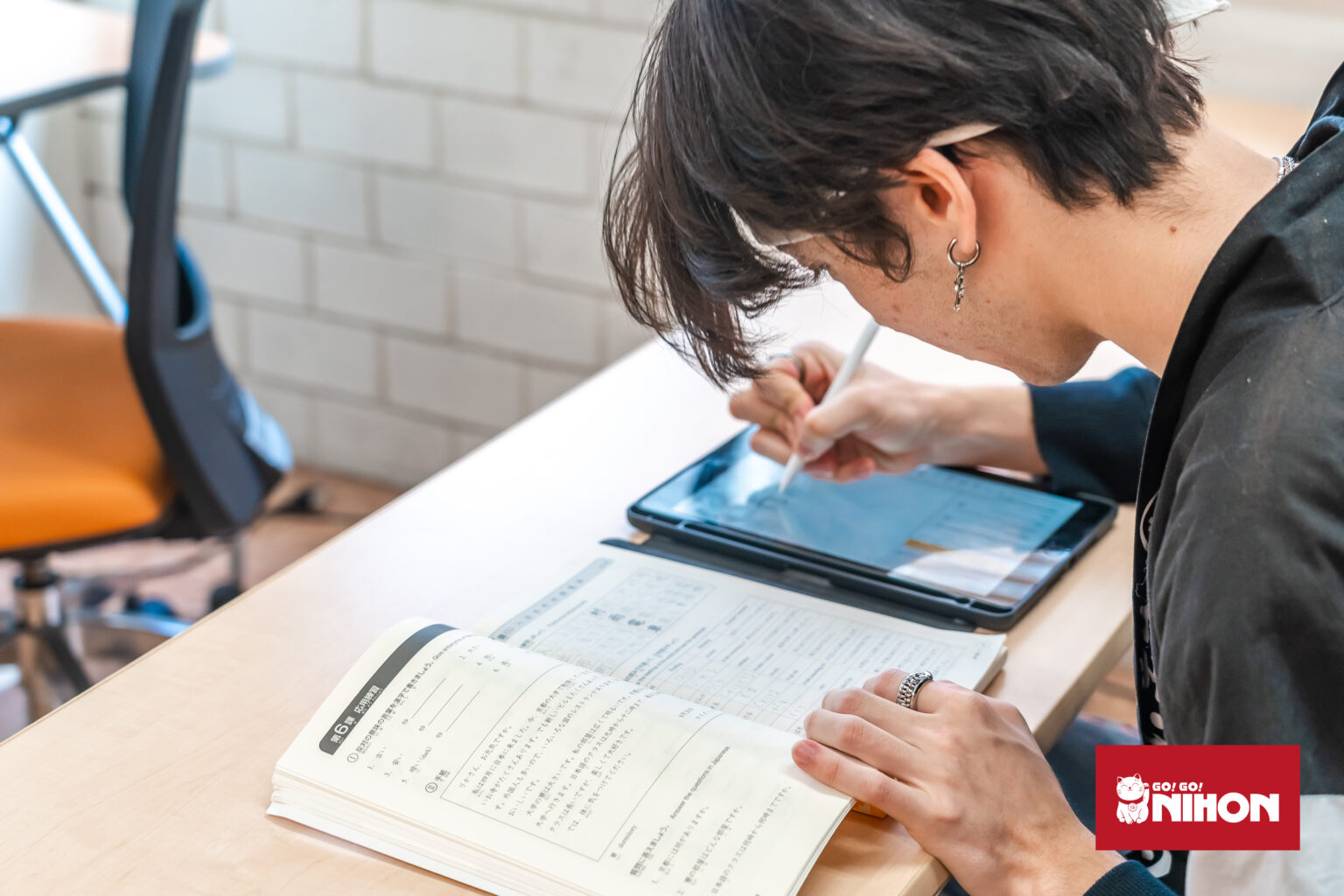 Working in Japan without a university degree - Go! Go! Nihon