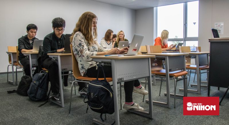 The most essential things you need to work in Japan - Go! Go! Nihon